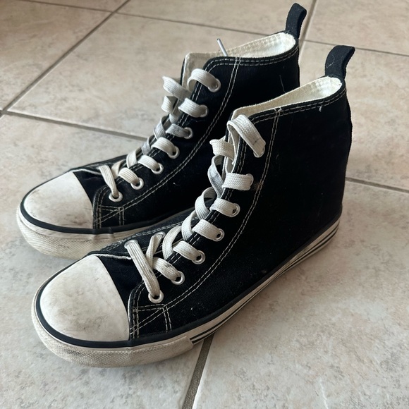 Outwoods | Shoes | Outwoods Black And White Hightop Sneakers | Poshmark